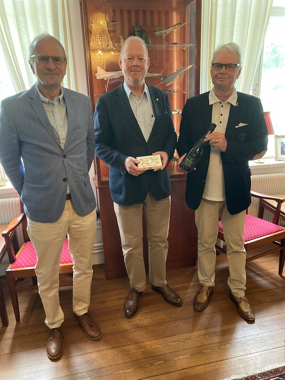Avtackning av Robert Hultman / Flygarsällskapet i Stockholm