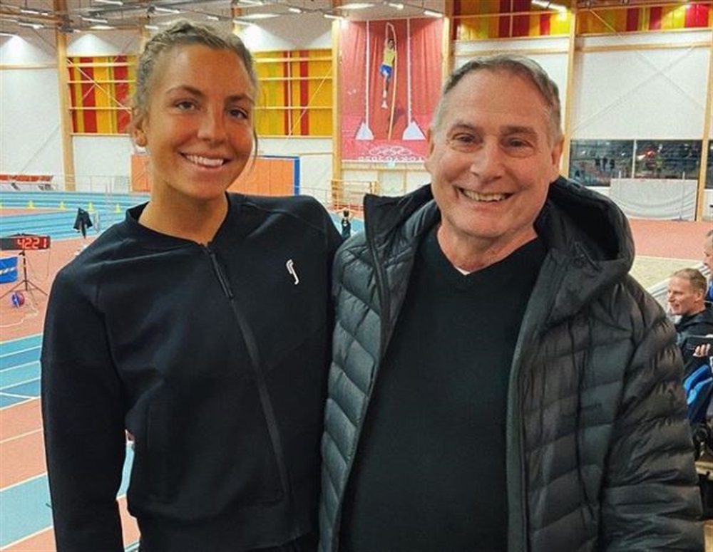 Klubbrekord av Linnéa på 200m i Mondo Games / Täby IS Friidrott