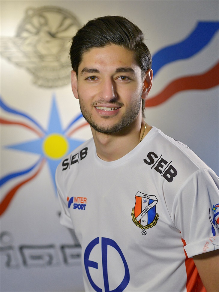 Gorgis Isa förlänger med två nya år! / Assyriska IF - Lag 1 - Division 3